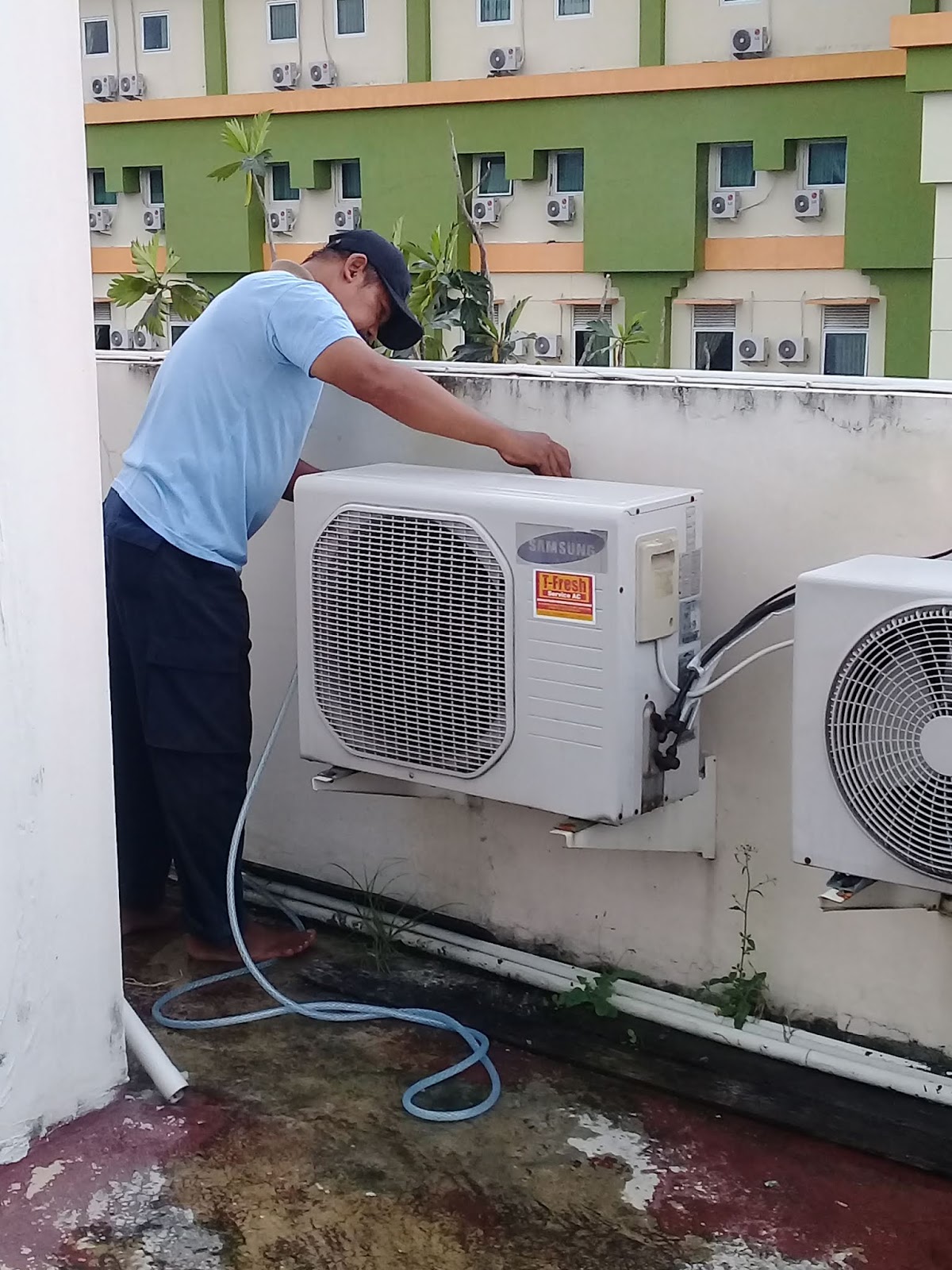 Expert AC Servicing in Bahrain - Keep Cool All Year!